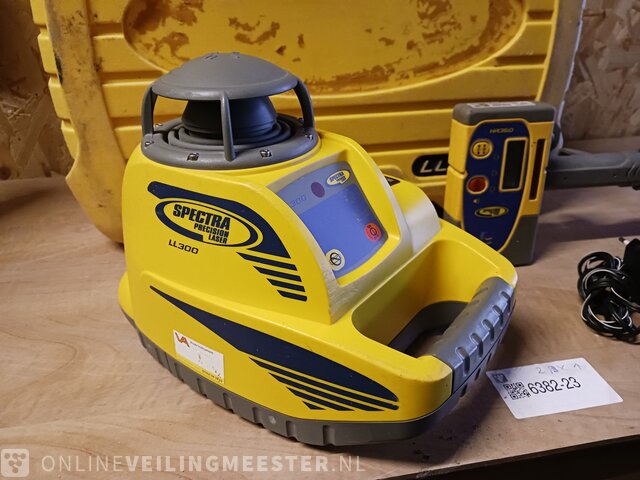 Construction laser with tripod Trimble LL300 built in 2008 Onlineauctionmaster